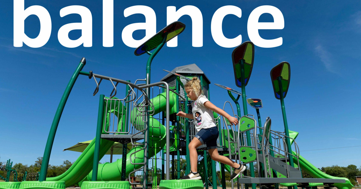 Struthers Recreation | Playground Design Elements: Balance